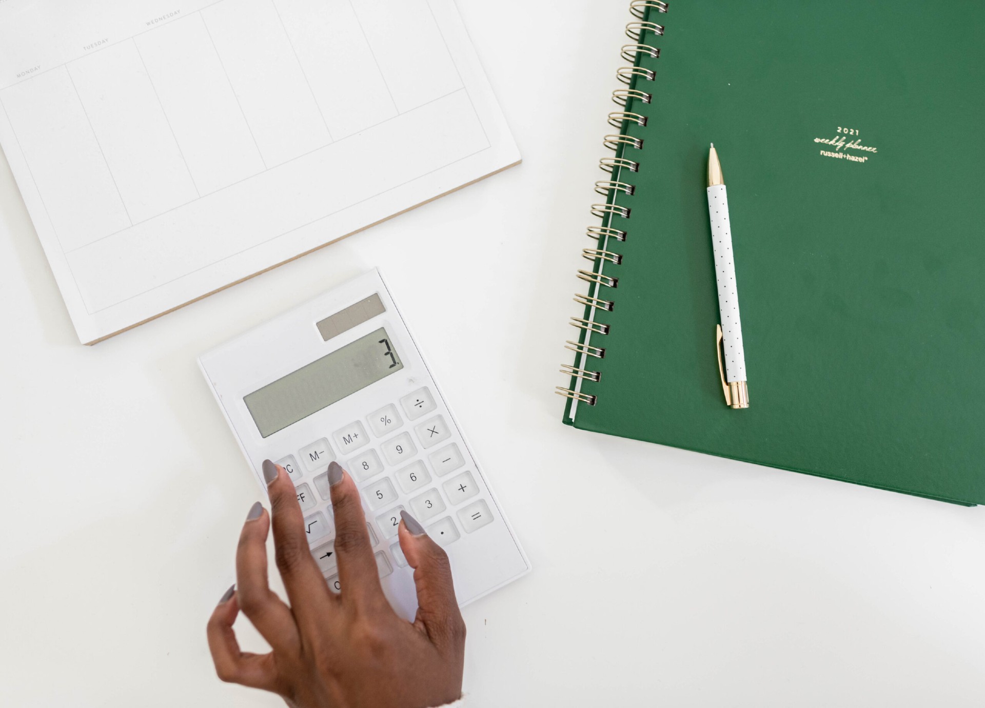 How You Can Help A Struggling Friend Or Family Member Save Money And ...