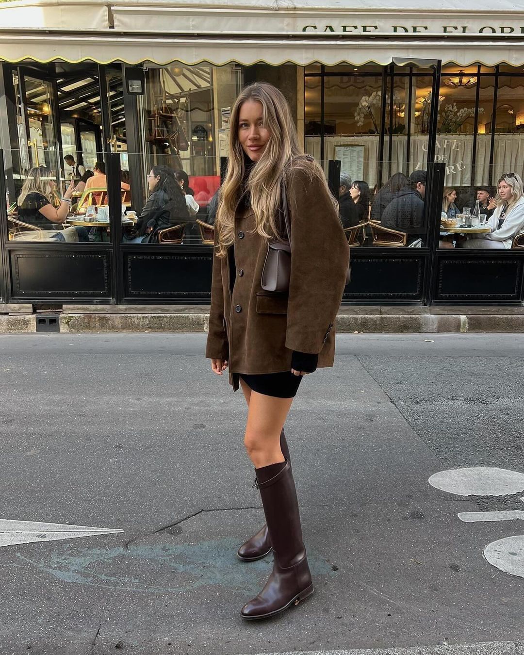 15 Reasons Why French Women Always Look Chic