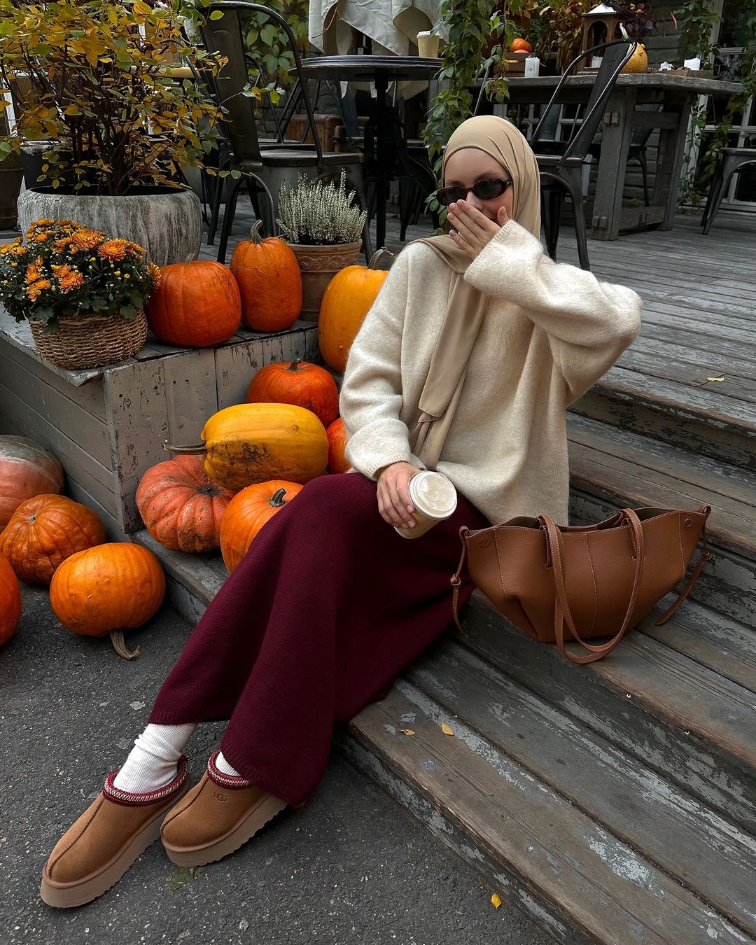 25+ Cute Ugg Outfits To Keep You Cozy And Stylish