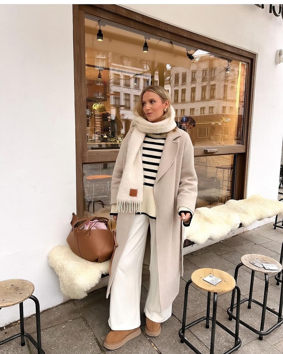 25+ Cute Ugg Outfits To Keep You Cozy And Stylish