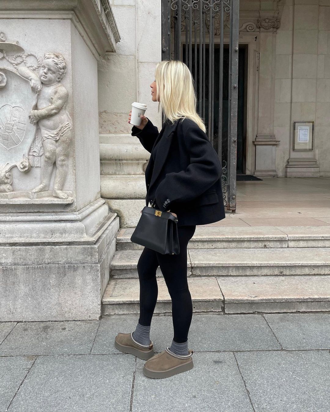 25+ Cute Ugg Outfits To Keep You Cozy And Stylish