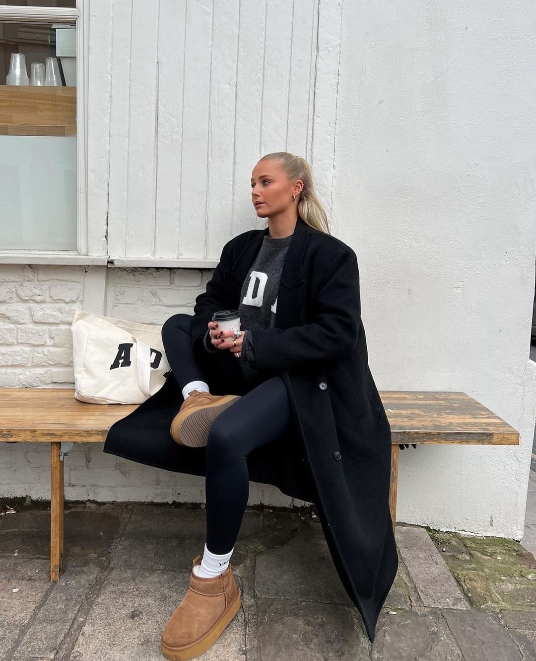 25+ Cute Ugg Outfits To Keep You Cozy And Stylish