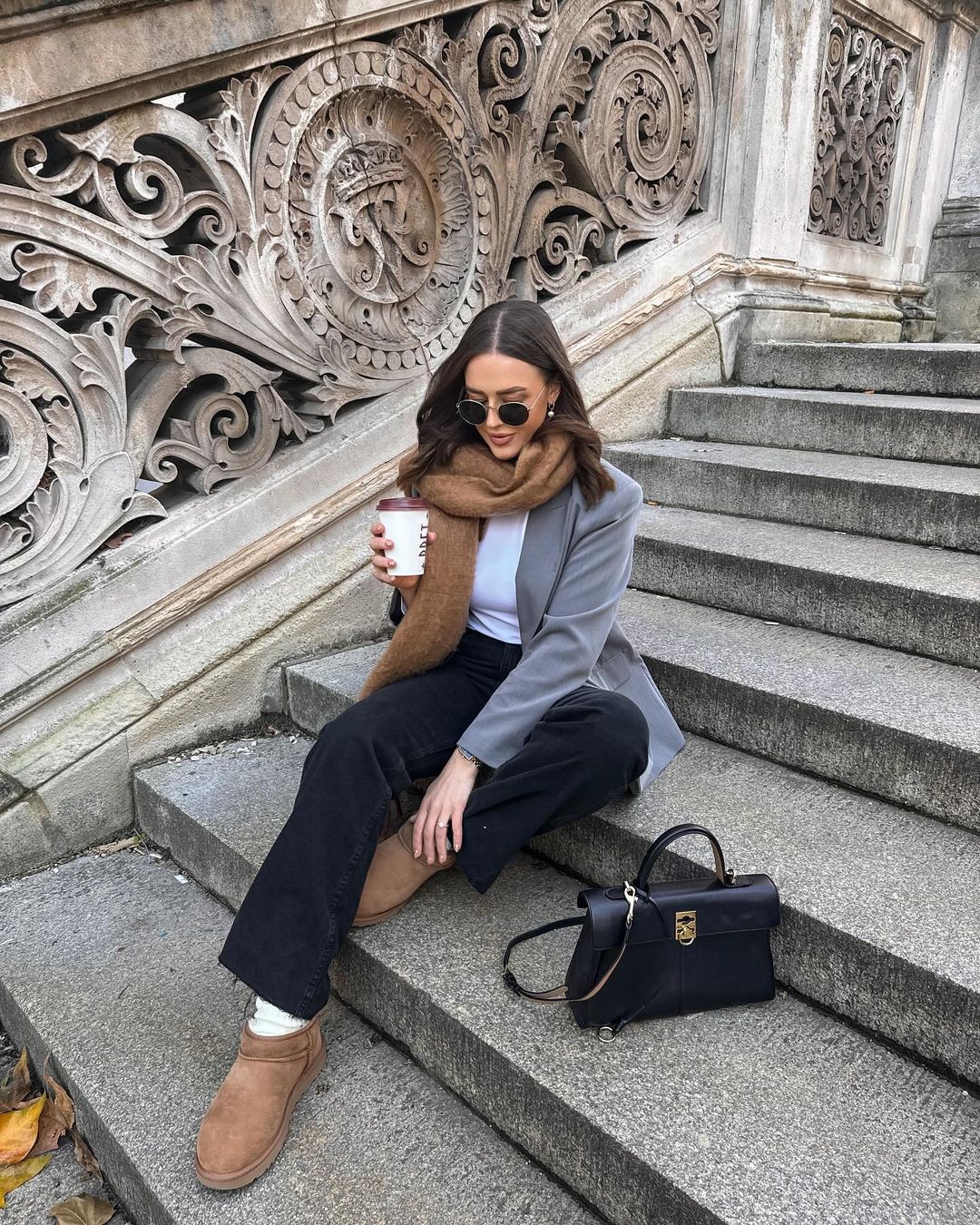 25+ Cute Ugg Outfits To Keep You Cozy And Stylish