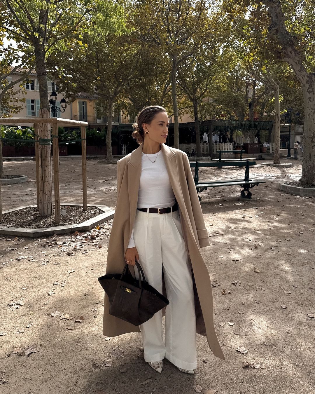 How To Look Classy In Winter (Style Tips & Outfit Ideas)