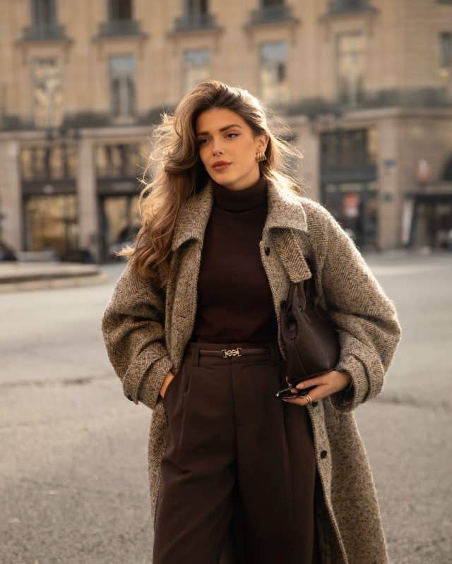How To Look Classy In Winter (Style Tips & Outfit Ideas)