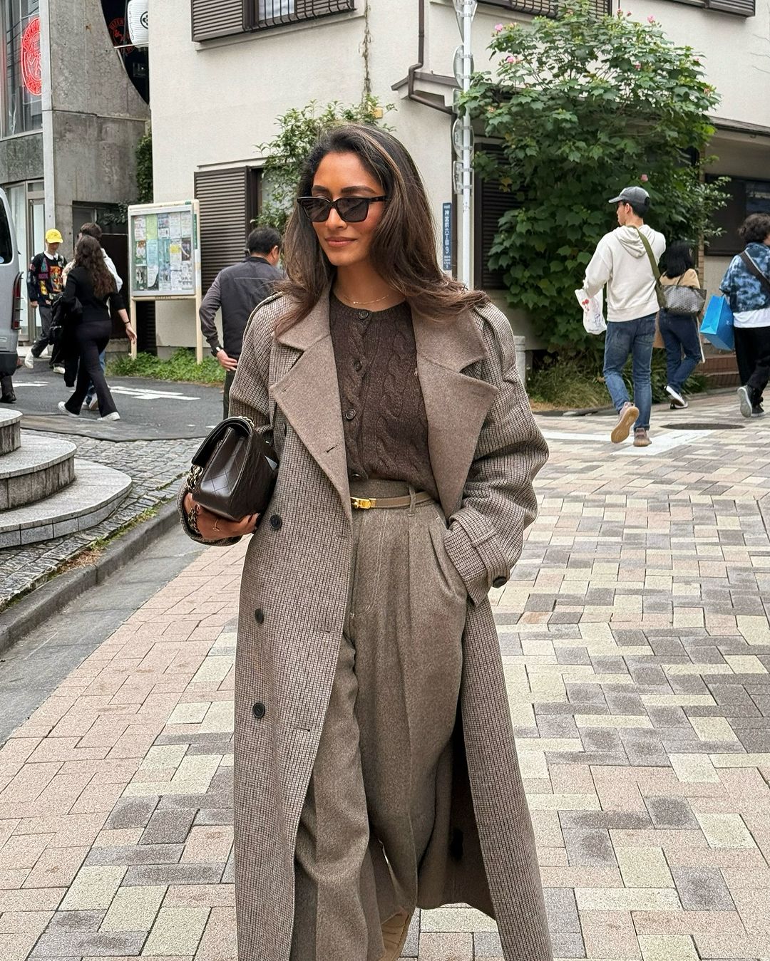 How To Look Classy In Winter (Style Tips & Outfit Ideas)