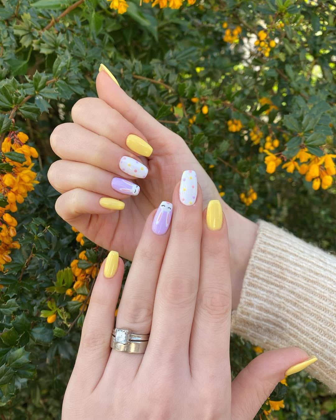 Freshen Up Your Nails with These Perfect Spring Designs