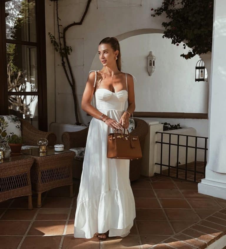 25+ Stylish Beach Vacation Outfits For The Perfect Resort Wear Look