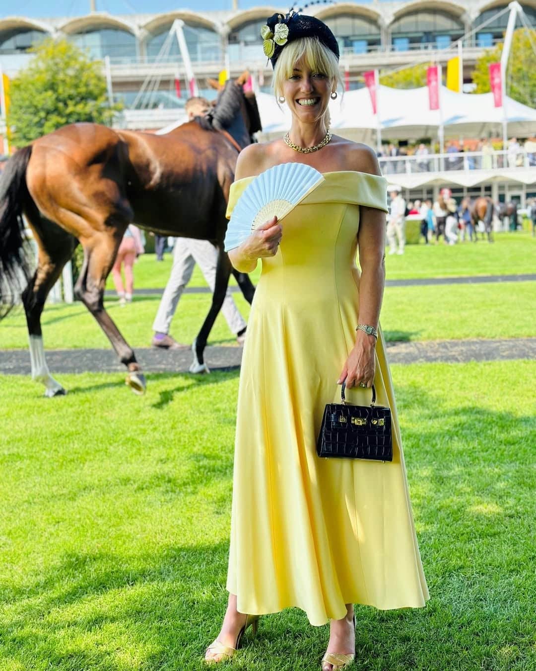 What To Wear To The Races? Must-Know Tips & Race Day Outfit Ideas