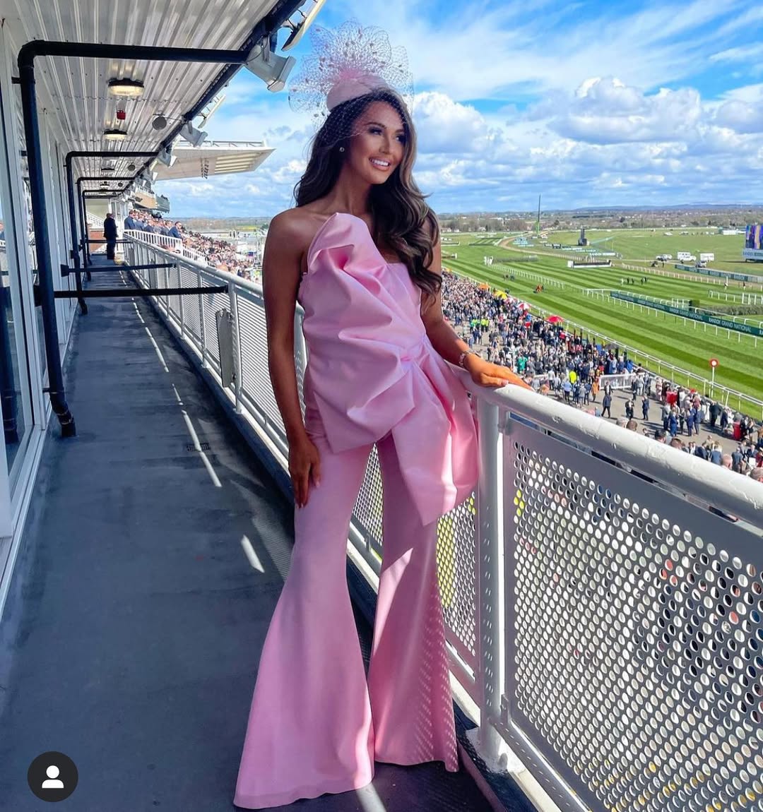 What To Wear To The Races? Must-Know Tips & Race Day Outfit Ideas