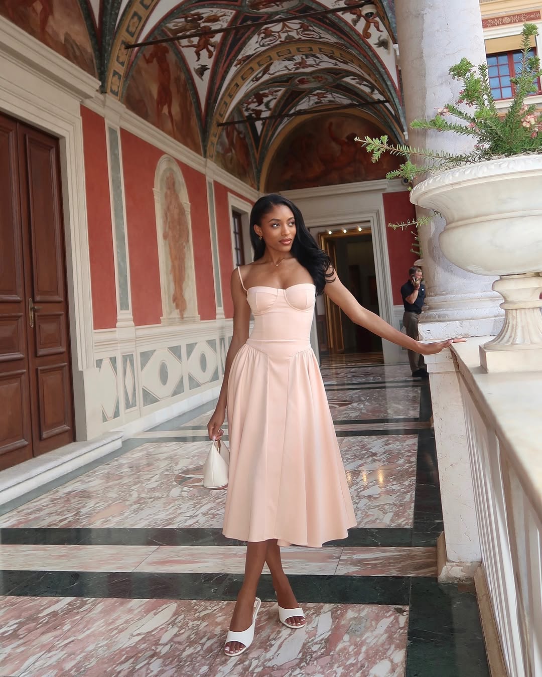 9 Style Rules For A Romantic Look (Plus Dreamy Outfit Ideas)