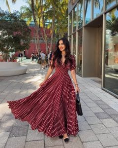 9 Style Rules For A Romantic Look (Plus Dreamy Outfit Ideas)