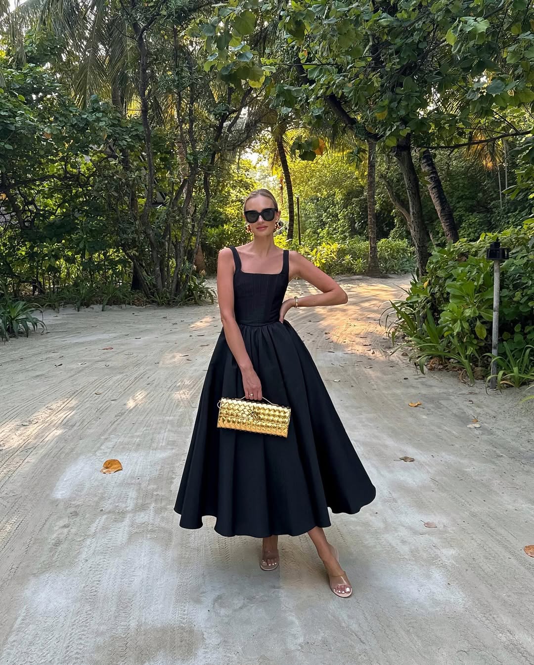 9 Style Rules For A Romantic Look (Plus Dreamy Outfit Ideas)