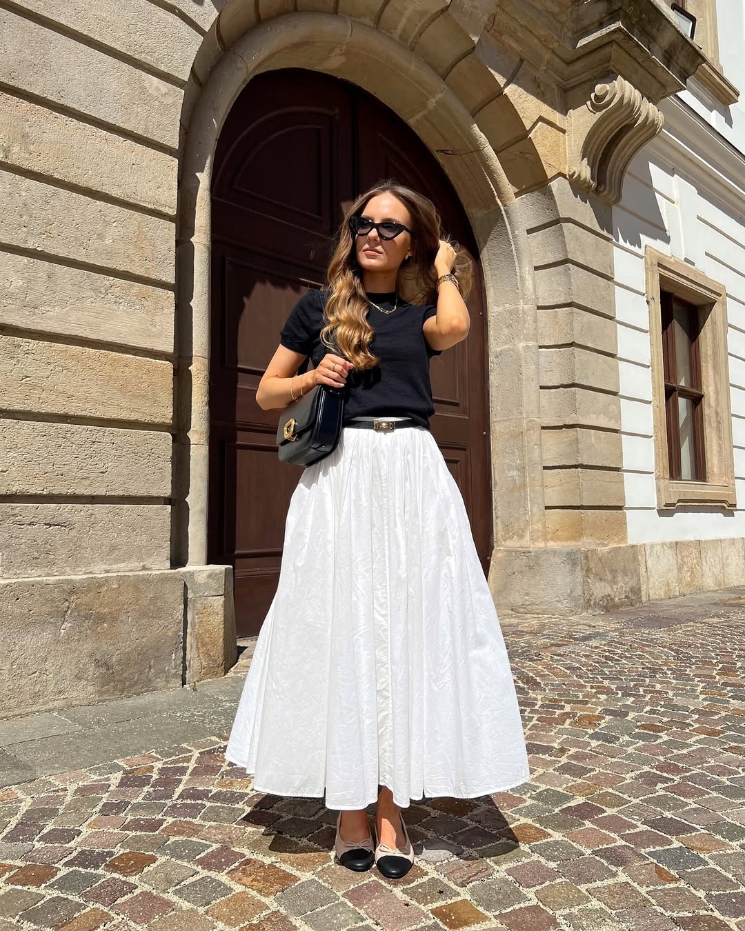 Transform Your Long Skirts From Frumpy to Fabulous With These Styling Tips!