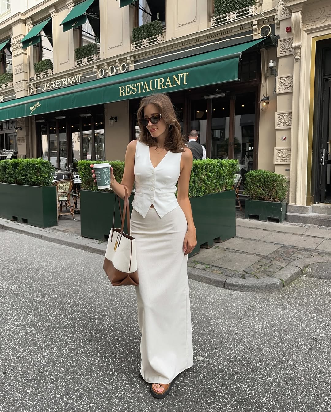 Transform Your Long Skirts From Frumpy to Fabulous With These Styling Tips!