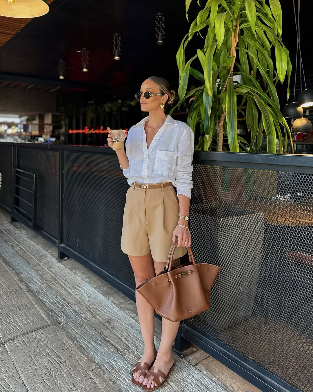 How To Style Shorts Like A Pro (AND Outfit Ideas You’ll Want To Copy!)