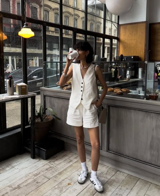 How To Style Shorts Like A Pro (AND Outfit Ideas You’ll Want To Copy!)