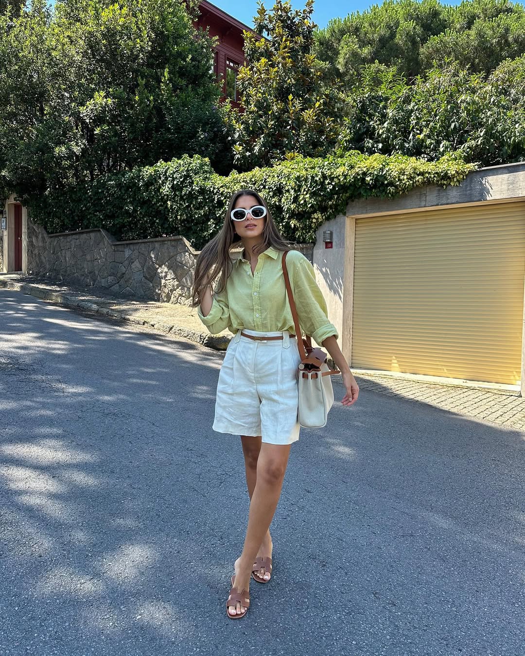 How To Style Shorts Like A Pro (AND Outfit Ideas You’ll Want To Copy!)