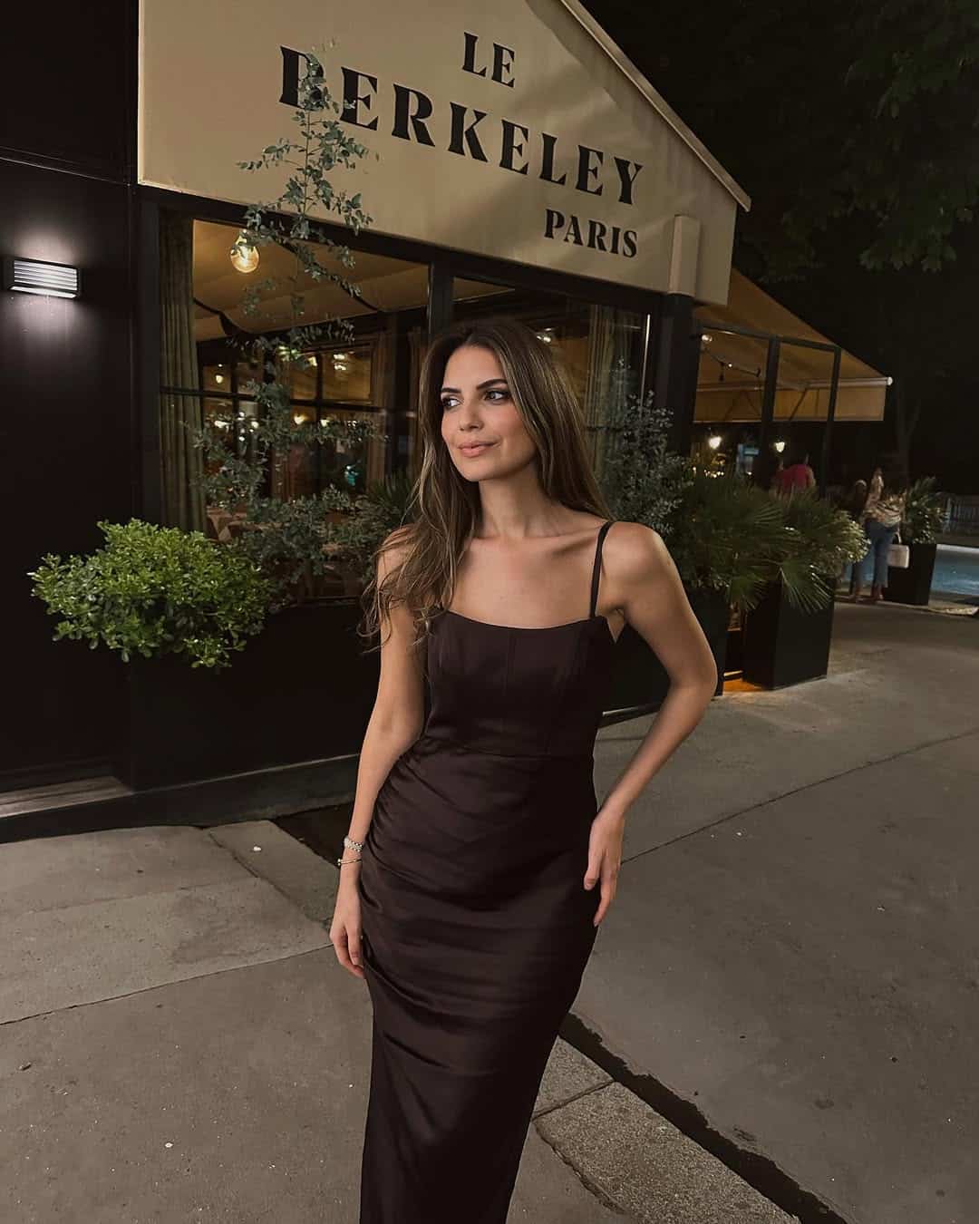 25+ Date Night Outfits That Always Look Chic (No Matter Where You’re Going)